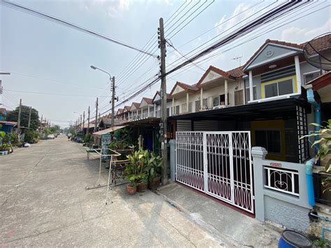 ขายทาวน์เฮ้าส์ถนนแพรกษา รีโนเวทใหม่ทั้งหลัง สวยมาก หลังใหญ่ ทำเลดีมาก ม ทรัพย์มงคล เชื่อมถนน
