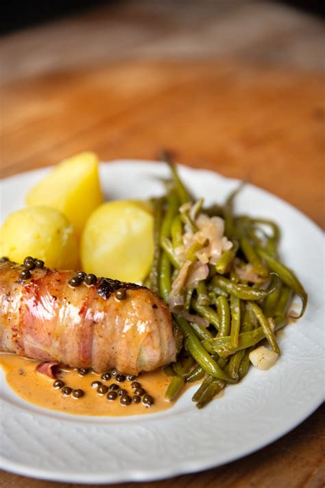 Slavinken Met Peperroomsaus Aardappelen En Boontjes Dagelijkse Kost