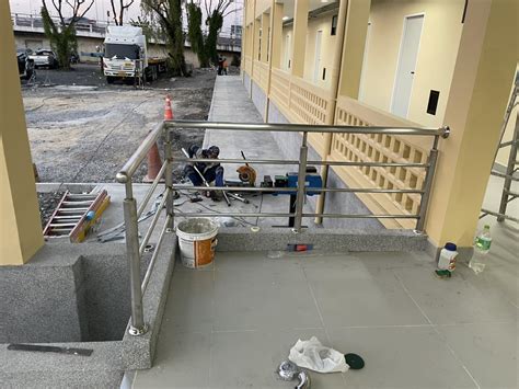 ส่งงานราว สแตนเลส 304 พร้อมติดตั้งเก็บงานหน้างาน กรมทางหลวง คลอง5 ลำลูกกา ลูกค้าท่านใดสนใจงาน