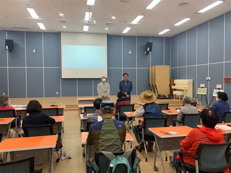 황송노인종합복지관 5월18일 황송노인종합복지관 재운영 축하와 코로나19로 어려운 시기를 보낸