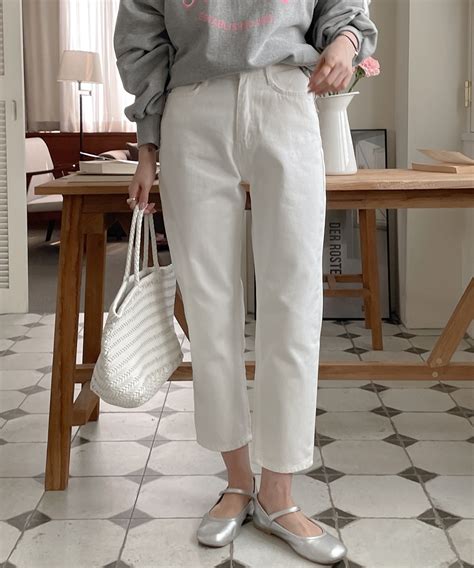 더블유먼트 24기획 신상🤍white 화이트 하이웨스트 와이드 일자 하얀색 흰색 흰 코튼 면 바지 팬츠 기본 베이직 캐주얼 데일리룩 하객룩 오피스룩