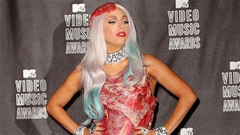 10 Of The Biggest And Funniest Celebrity Fashion Fails