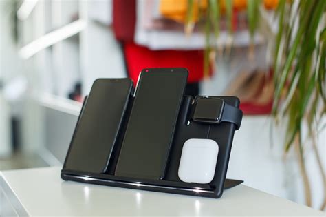 Wyrex Wireless Fast Charging Pad Gadget Flow