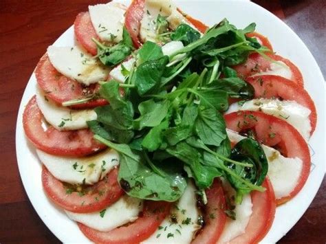 토마토 생모짜렐라치즈 바질 발사믹식초 올리브오일 레몬즙 바질가루 소금 후추 설탕 음식 레시피 토마토