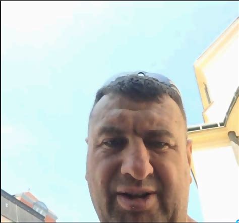 Gospodine Elvis Isovic Masturbira Na Netu