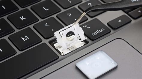 IFixit Inch MacBook Pro Has Easy To Repair Keyboard