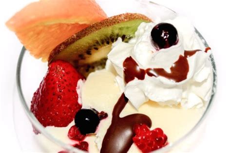 무료 사진 키 위 오렌지 아이스 크림 딸기 음식 접시 식사 디저트 다이어트 레스토랑