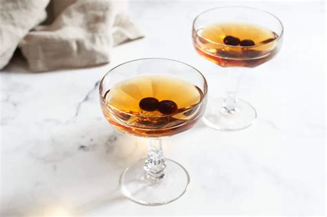 Manhattan Cocktail Glasses Classic Elegance For A Timeless Drink Dm