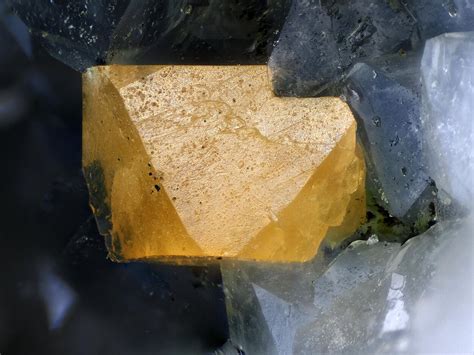 E Rocks Mineral Auctions