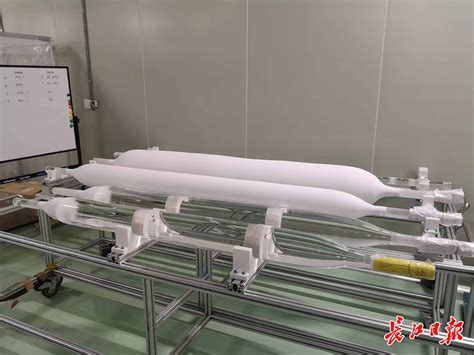 全部实现自主研发6根光纤预制棒就能绕地球一圈 武汉 新闻中心 长江网 cjn cn