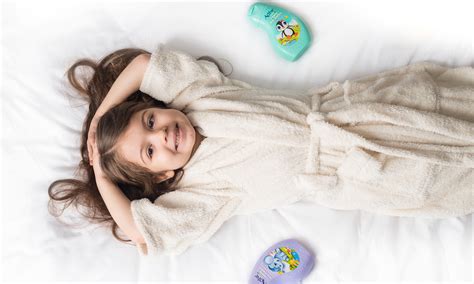 راهکارهای شستن موی کودک Active