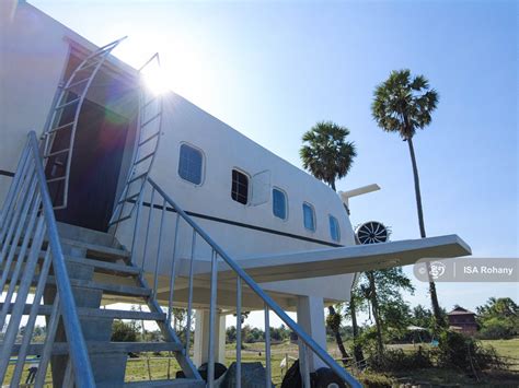 លោក ច្រាច់ ពៅ សង់ «ផ្ទះយន្តហោះ តាមក្តីស្រមៃពីតូច និងឧទ្ទិសដល់ភរិយាដែលបានទទួលមរណភាព