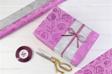 Папір пакувальна подарункова з глітером Roses 50 70 см 20 аркушів