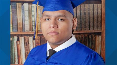 Texas High School Senior Killed In Crash Hours Before Graduation