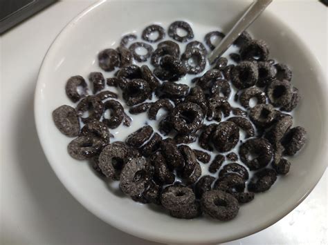 이마트 노브랜드 초코링 시리얼 내 돈으로 사먹고 쓴 200 솔직 후기