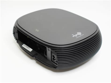 超輕鬆拆裝的 Mini Itx 機殼 Inwin B1 評測開箱，還有 Ryzen 平台實際安裝歐~ Unikos Hardware