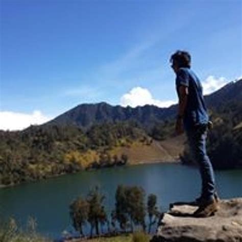 Stream Muhammad Wildan A Music Listen To Songs Albums Playlists For Free On Soundcloud