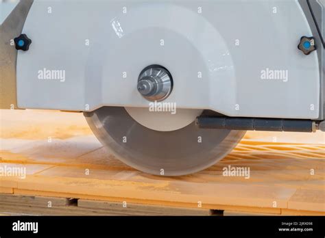 Automatic Cnc Bridge Saw Router Profiling System Cutting Artificial