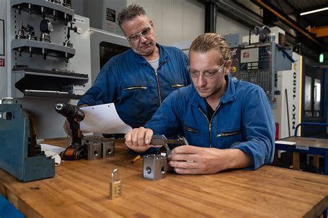 Careers At Bengi Teamwork Innovation And Support