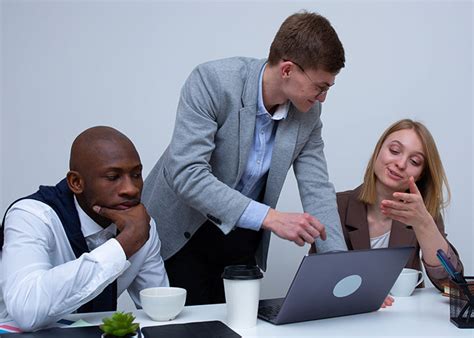 Guy Quits His Job Just To Prove His Manager Is Useless It Works Wonders Bored Panda