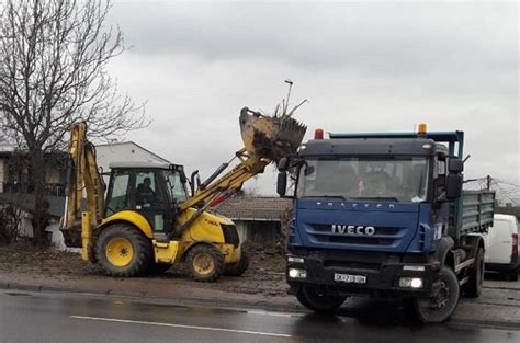 Во Кисела Вода редовно се чистат депониите и одводните канали Truthmeter