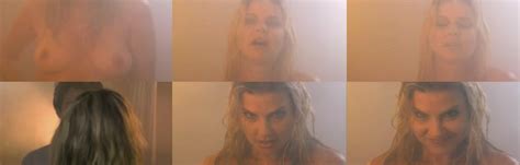 Naked Amy Lindsay In Milf