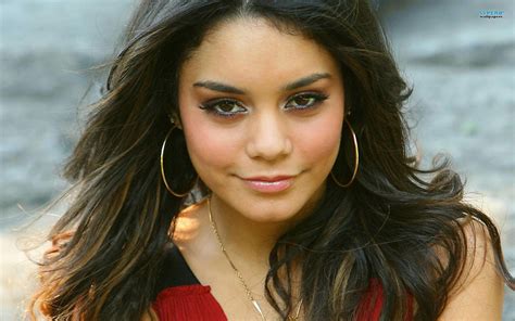Vanessa Hudgens Wallpaper Images