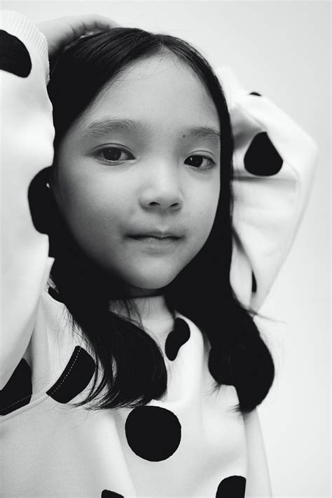 اتش آند ام السعودية سويت شيرت