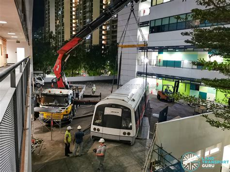 Preservation Of C751b Car 3320 At Ite College West Lifting Front Half Of Car Land Transport Guru