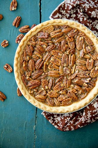 Bourbon Pecan Pie Aka Douglas Dark Rum Pecan Pie Paula Deen