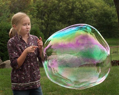 World Record Beeboo® Big Bubble Mix Usa Extreme Bubbles Inc