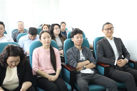 Сэтгэл зүйн эрүүл мэндээ хэрхэн хамгаалах талаар сургалт хийлээ