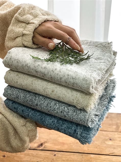 شال پاییزه ابر و بادی S00346 فروشگاه پوشاک اینفینیتی