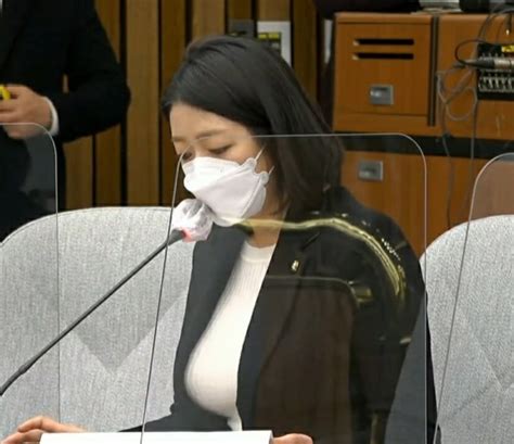 살 쪘다는 배현진ㅎㄷㄷㄷㄷㄷㄷㄷ Mlbpark