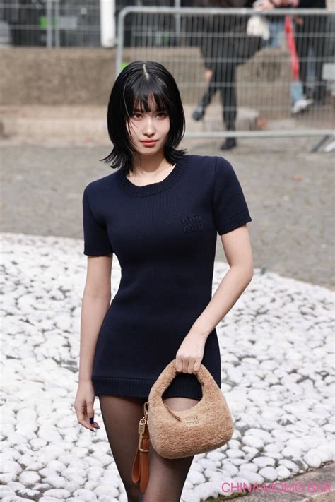 트와이스 미우미우 모모  Mlbpark