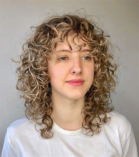 40 Perfect Perm Hair Styles For Naturally Looking Waves The Wild Curl