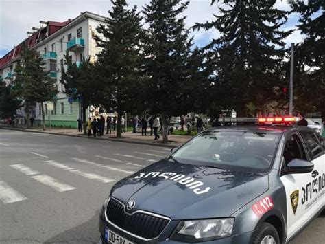 თავისუფლების უკანონო აღკვეთის ფაქტზე პოლიციამ 5 პირი დააკავა Batumelebi • თავისუფლების უკანონო