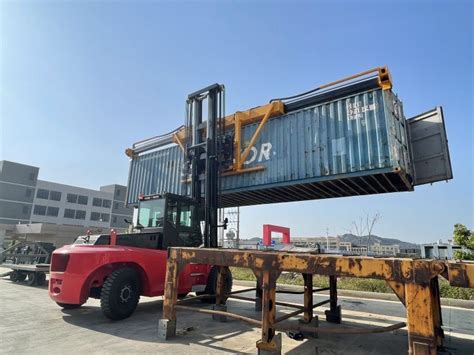 중국 맞춤형 15톤 대형 지게차 컨테이너 핸들러 제조업체 및 공장 Socma