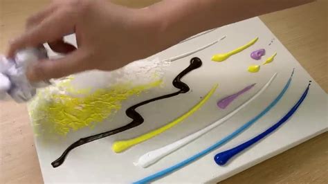 نقاشی کشیدن خلاقانه به وسیله شانه موی سر