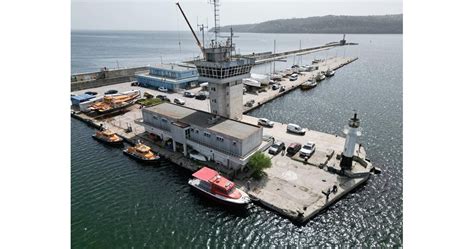 Ще събарят Рейдовата кула в Пристанищен терминал Варна Изток Снимки