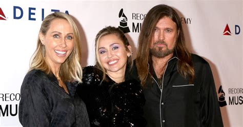 Tish Cyrus Declares Shes Team Miley Amid Singers Billy Ray Feud