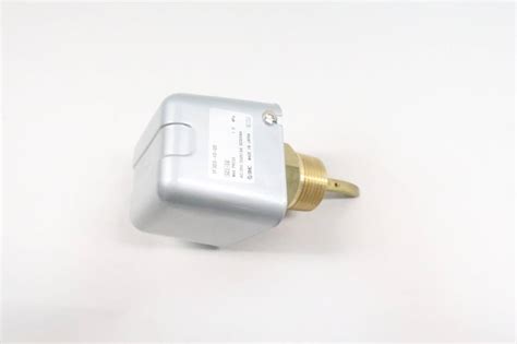 Smc If303 10 00 Float Switch 125 250v Ac