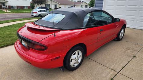 1997 Pontiac Sunfire · Se Convertible 2d Cars And Trucks Marshall