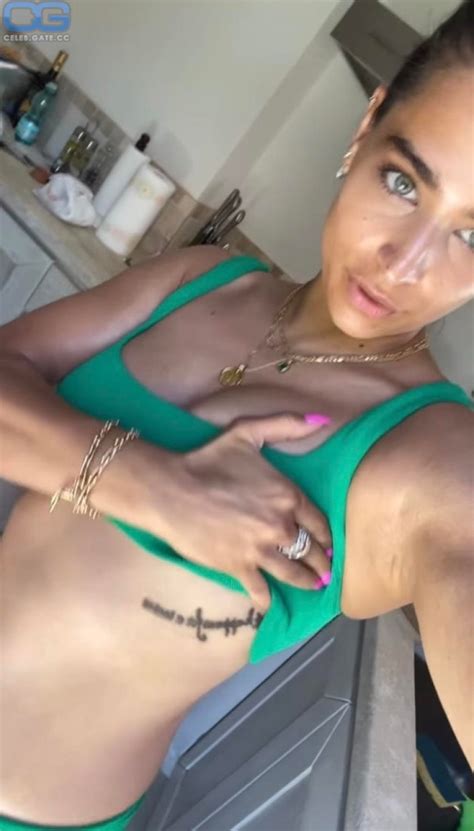 Amira Pocher Nackt Nacktbilder Playboy Nacktfotos Fakes Oben Ohne