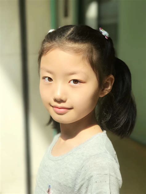 小女孩生活照 Fionayen 站酷zcool