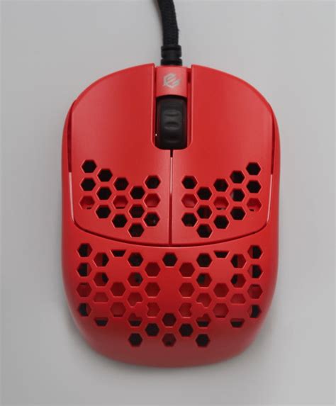 G Wolves Hsk 39g Fingertip Mouse Preview One Of The Lightest Mice