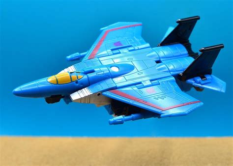 Legacy Evolution Thundercracker R Actionfigures