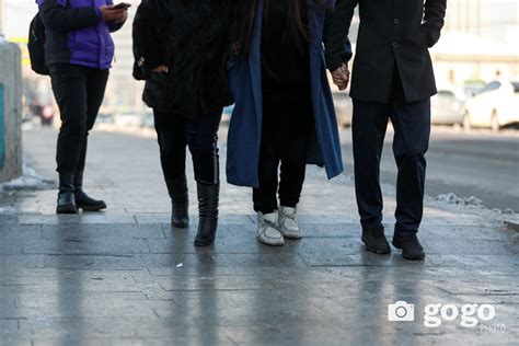 ФОТО Гантиган замд резинэн ултай гутал оцон шувуу алхалт ч нэмэр болохгүй нь