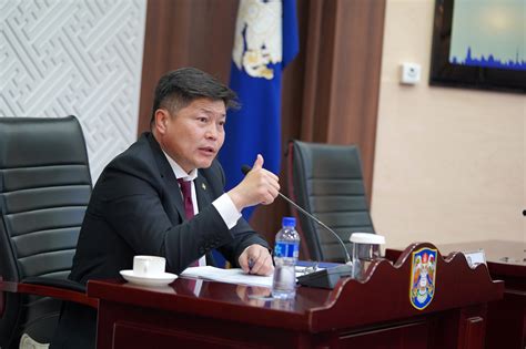 Х Нямбаатар Хуучин байр нурааж 16 давхар барилга барихад доороо гурван давхар зогсоолтой байх