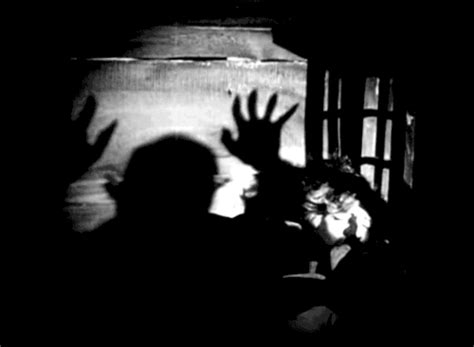 22 Terrifying S To Get You In The Mood For Halloween Blazepress